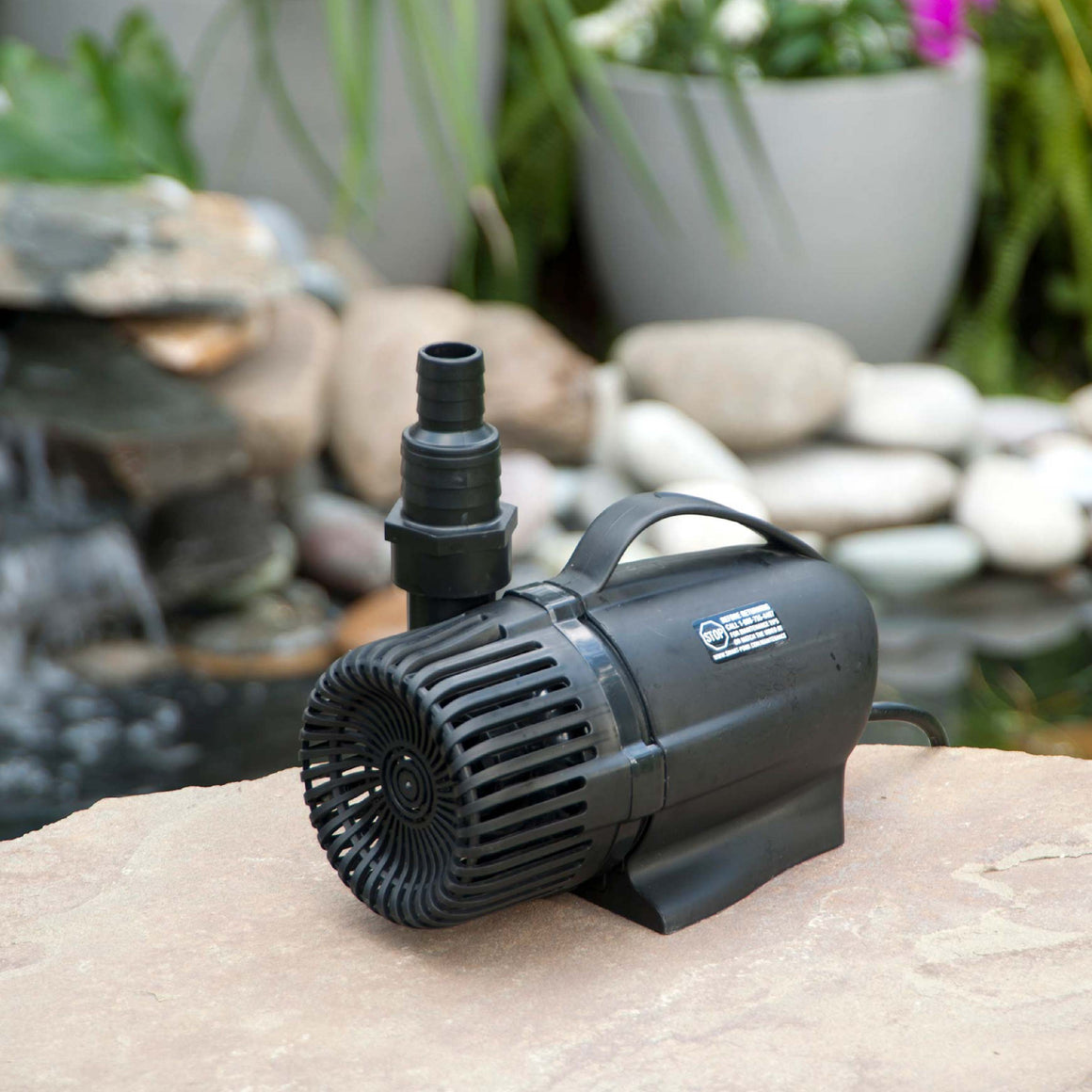 2,000 GPH Waterfall Pump - smartpond®