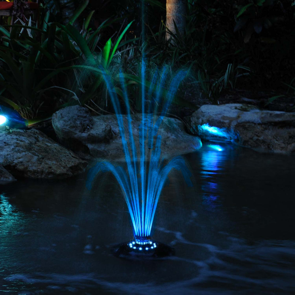 Color Changing Floating Fountain with Pump - smartpond®